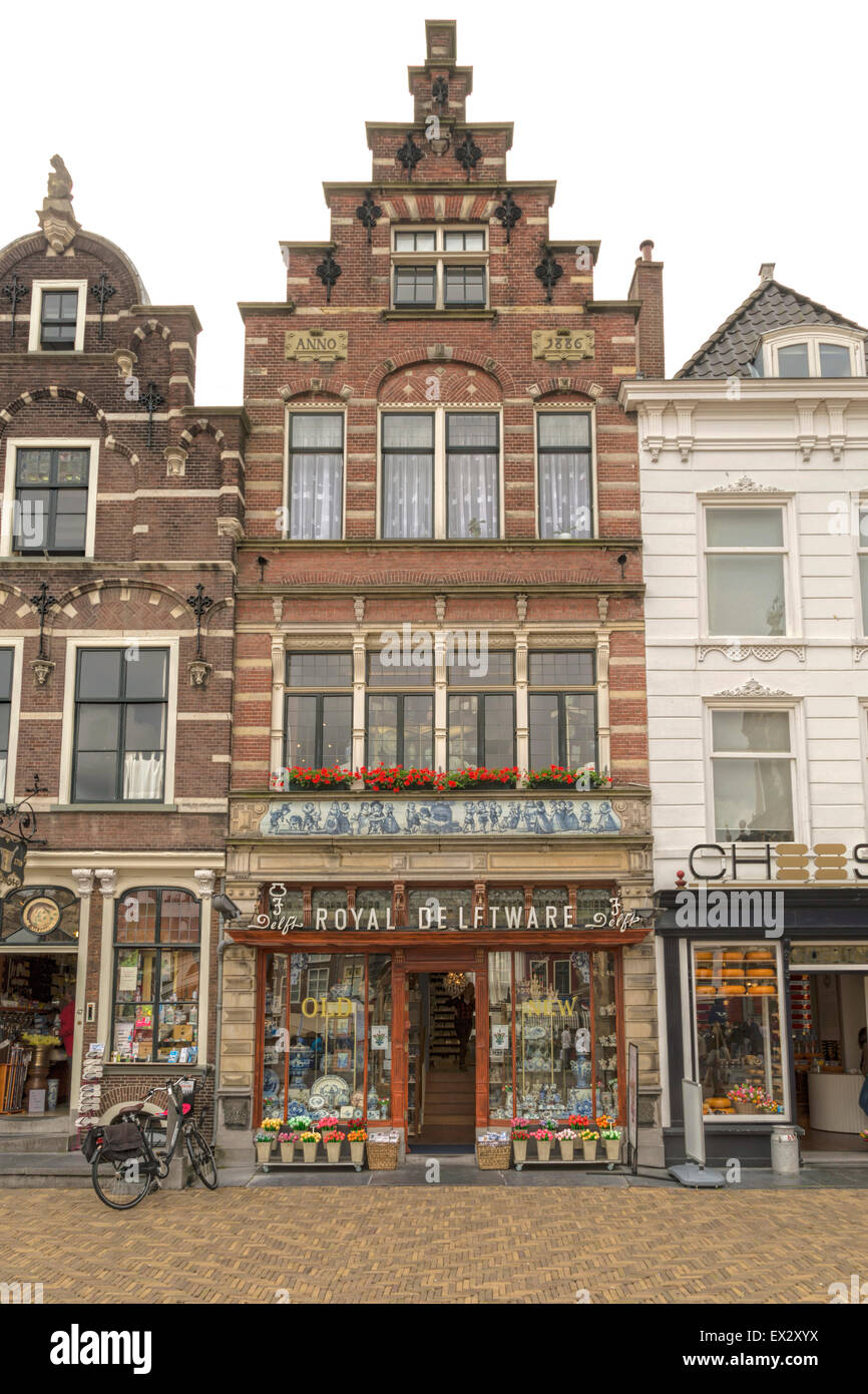 Shop selling Dutch pottery, called Delft Blue or Delftware in the city ...