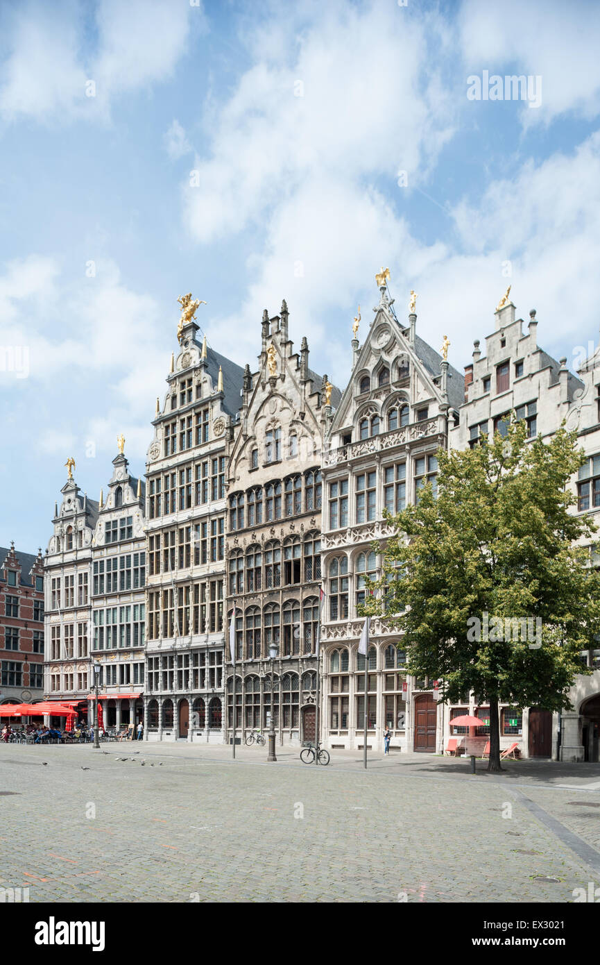 Guild halls hi-res stock photography and images - Alamy