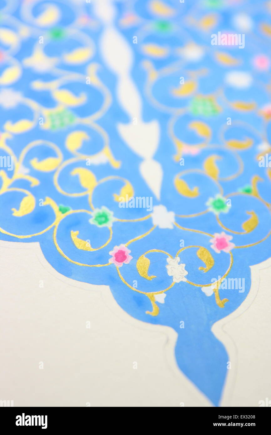 Making gilding with Ottoman islamic figures Stock Photo - Alamy