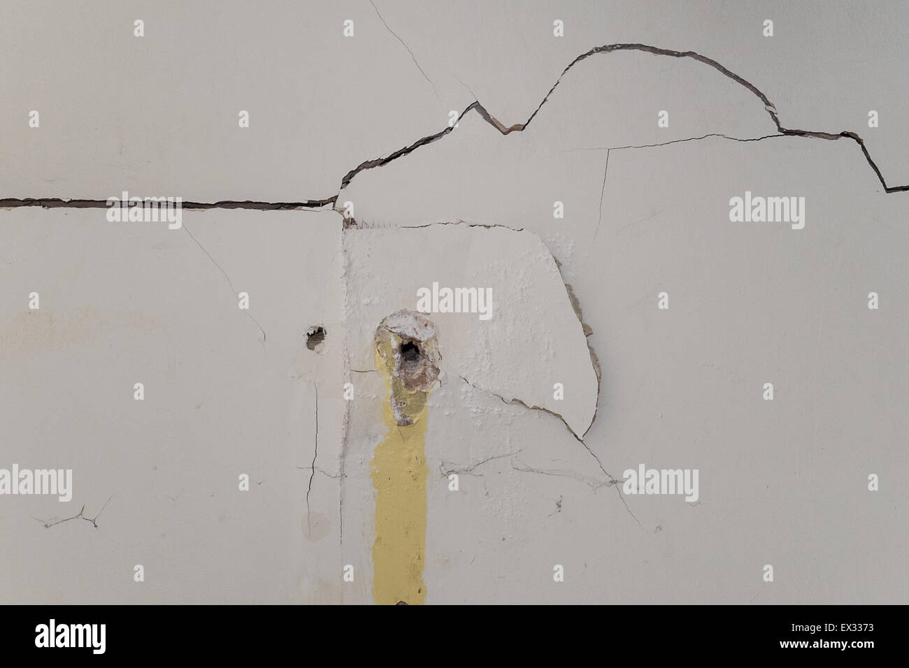 Plasterboard wall hi-res stock photography and images - Alamy