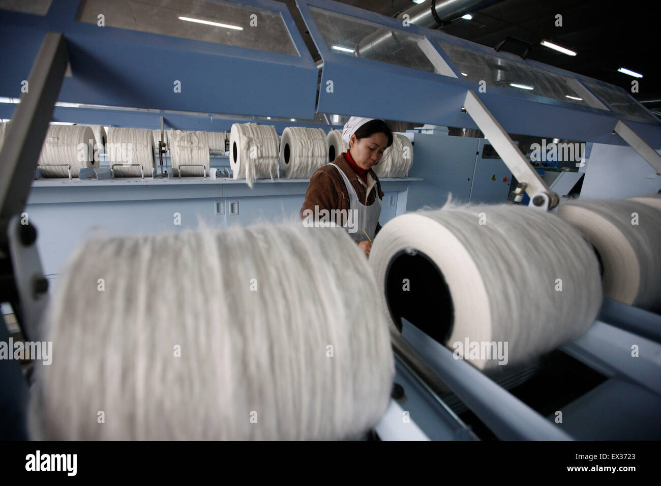 Textile works hi-res stock photography and images - Alamy