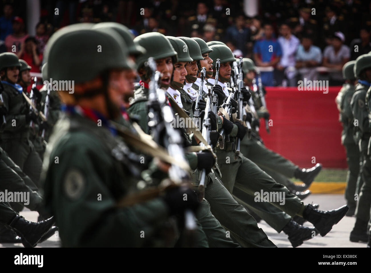 Caracas, Venezuela. 5th July, 2015. Soldiers of the Venezuelan National ...