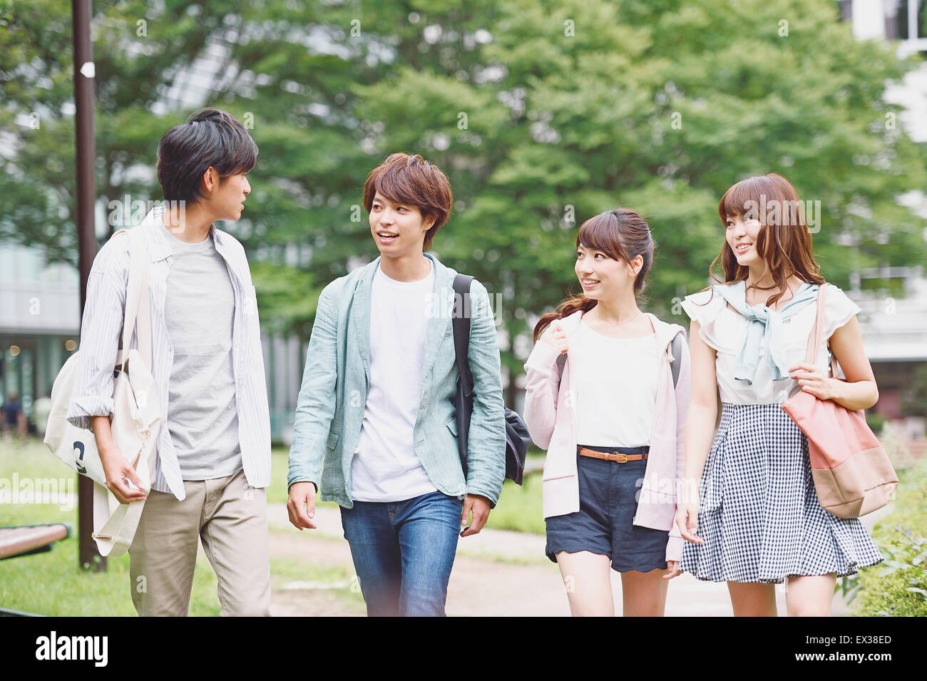 University student in the campus park Stock Photo - Alamy