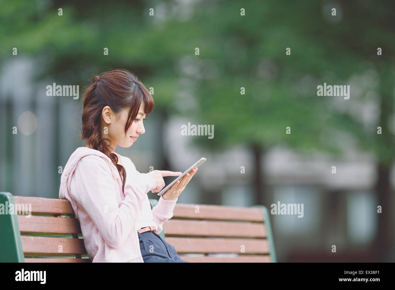 University student in the campus park Stock Photo - Alamy