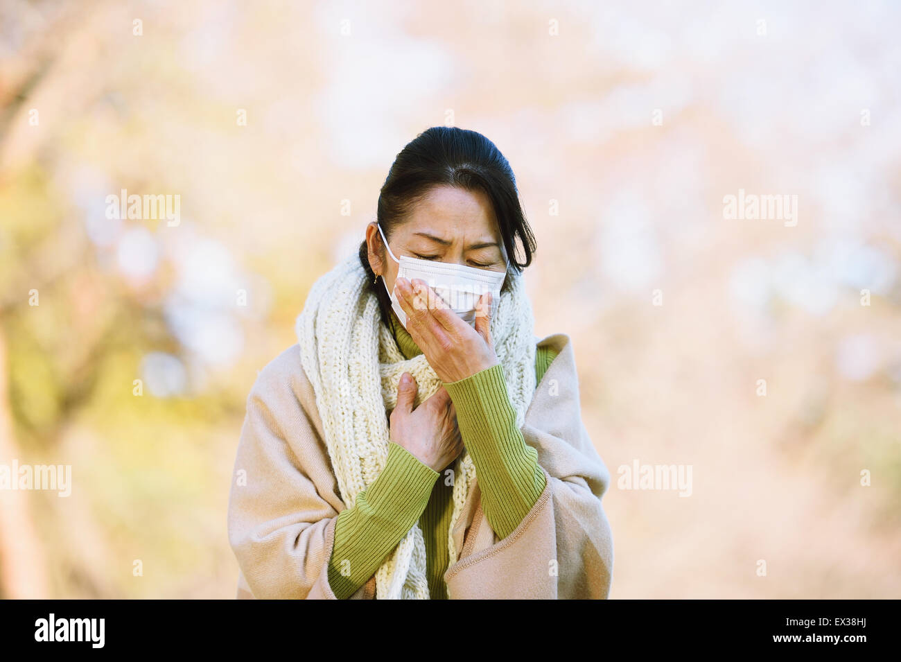 Sick asian aged woman hi-res stock photography and images - Alamy