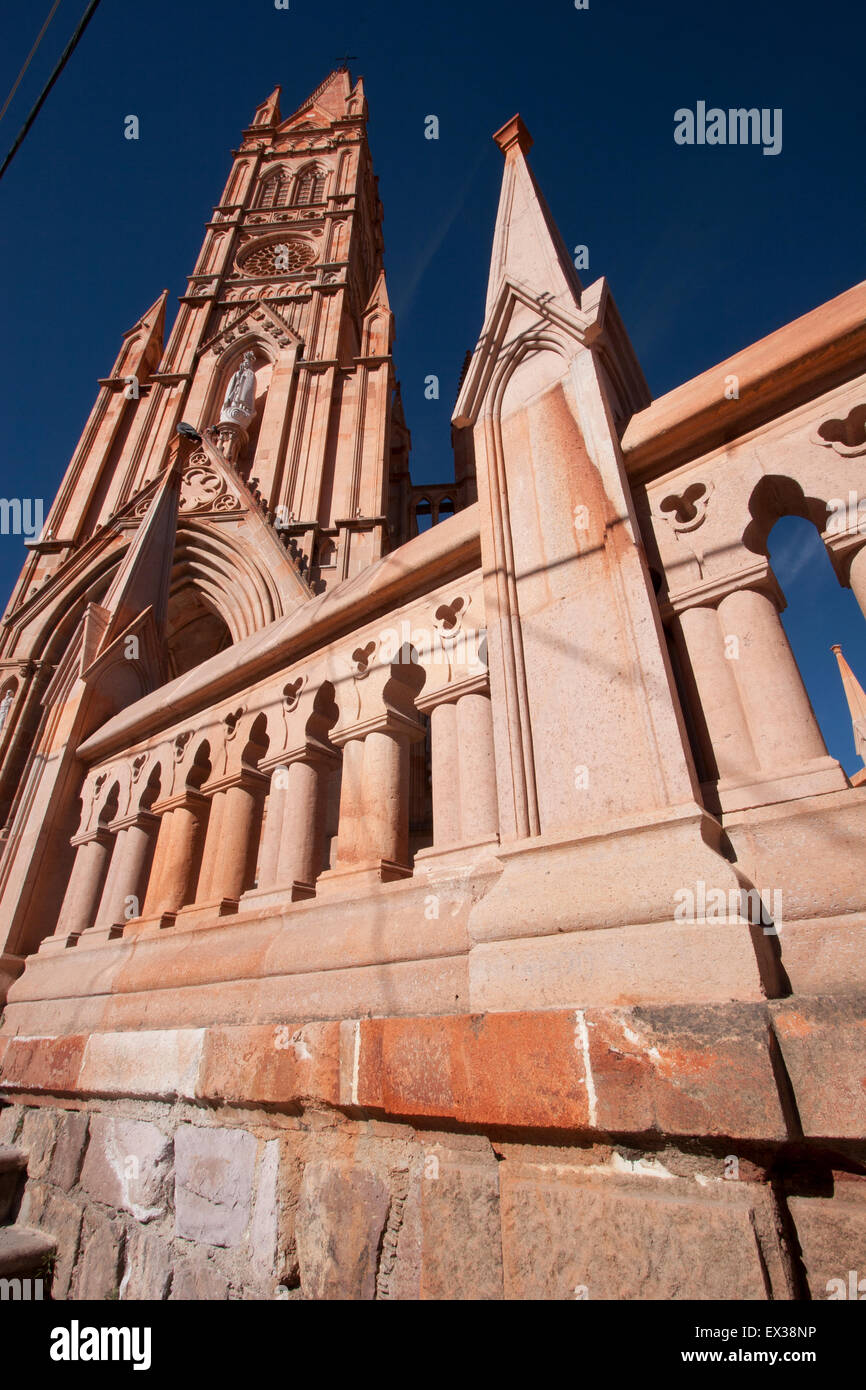Parroquia de Nuestra Senora de Fatima towers above Zacatecas, Mexico ...