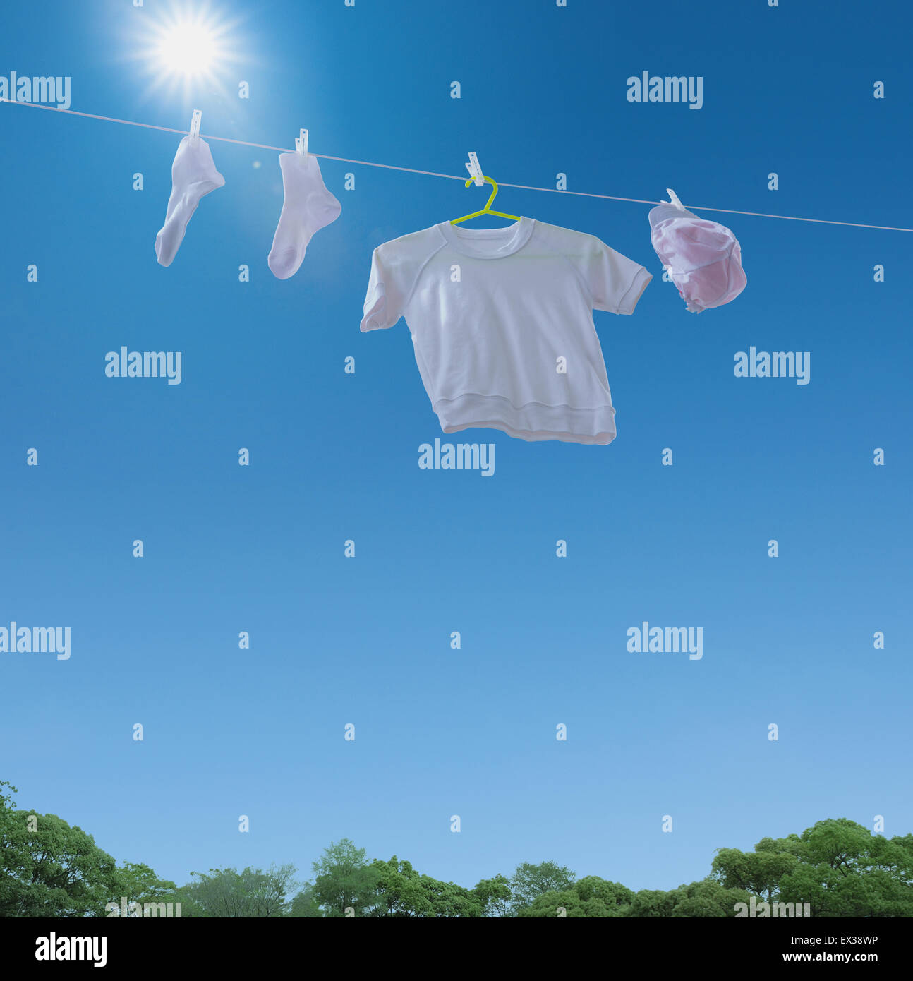 Laundry drying hi-res stock photography and images - Alamy