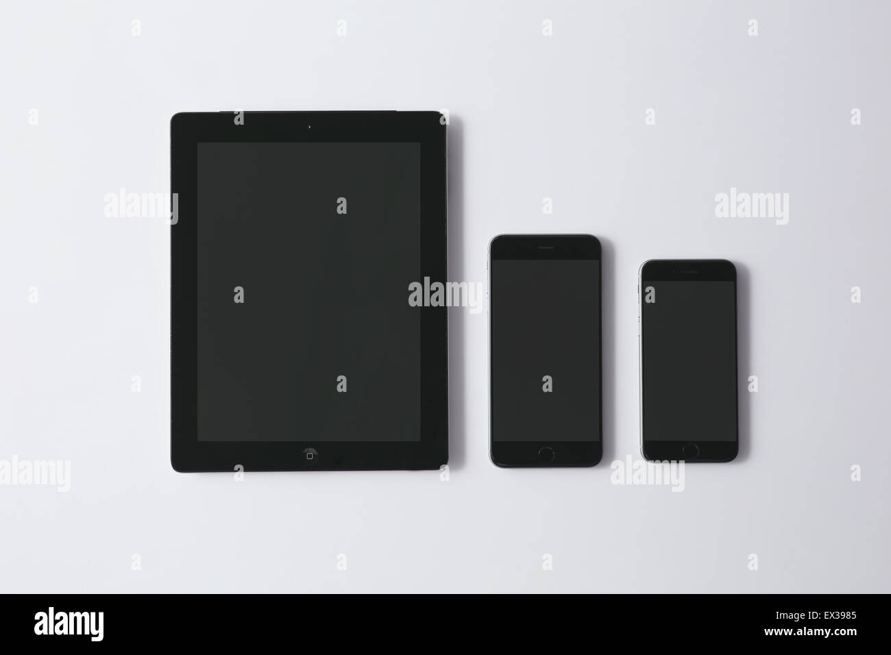 Tablet computer comparison hi-res stock photography and images - Alamy