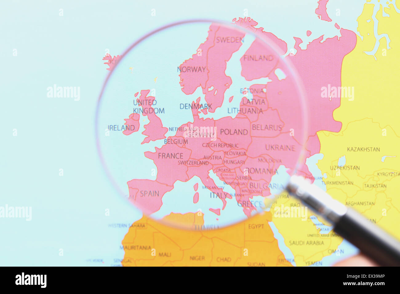 World map and magnifying glass Stock Photo - Alamy