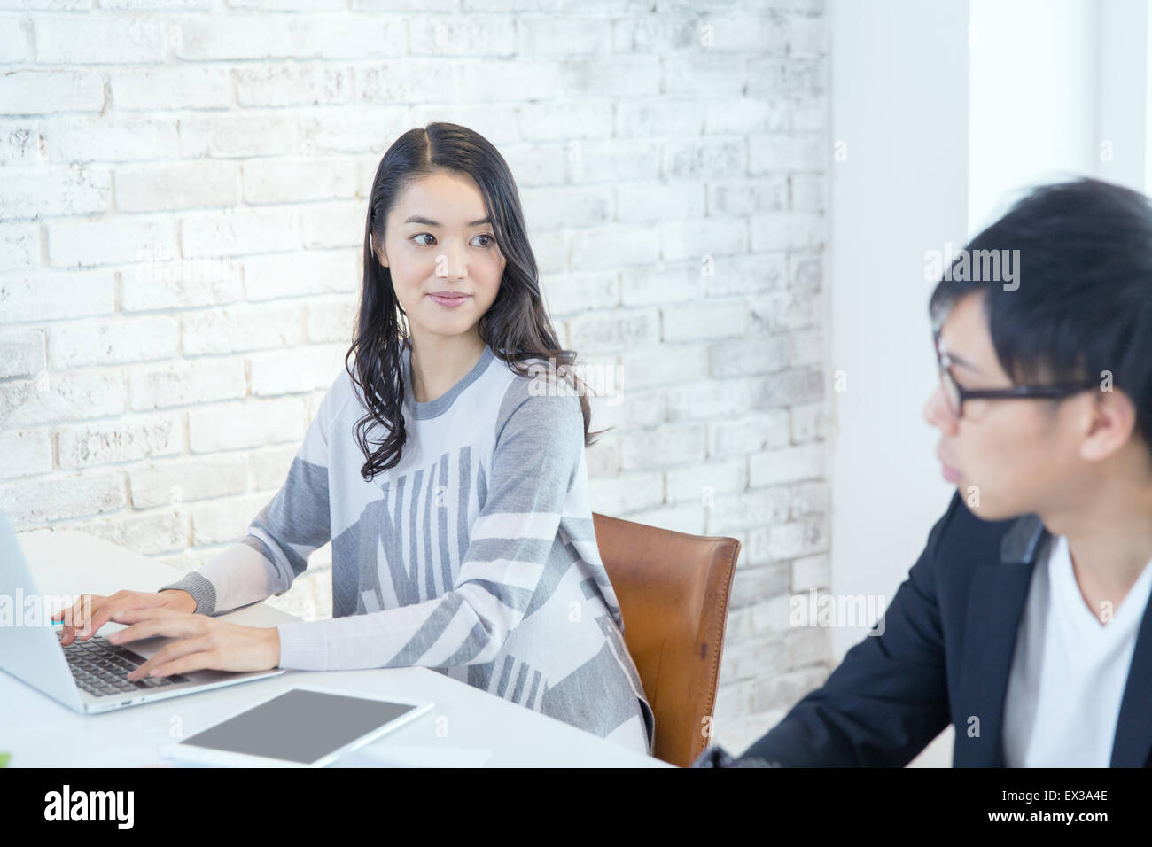 Japanese people working in modern office Stock Photo - Alamy