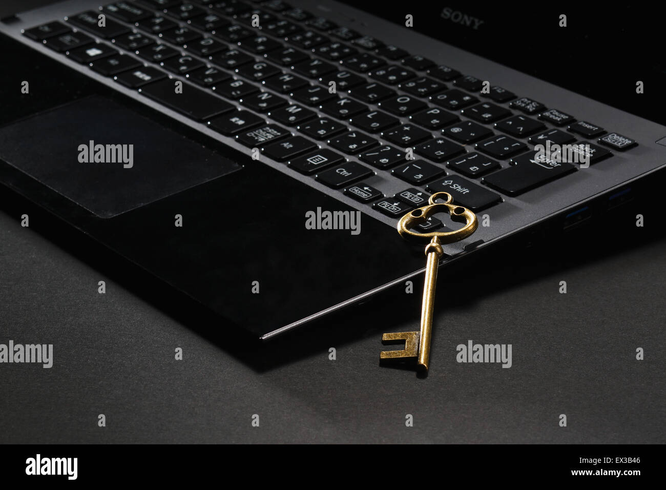 Two antique key hi-res stock photography and images - Alamy