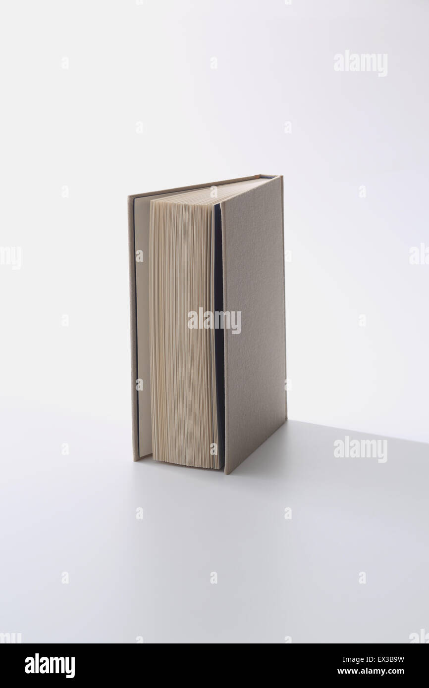Book cutout hi-res stock photography and images - Alamy