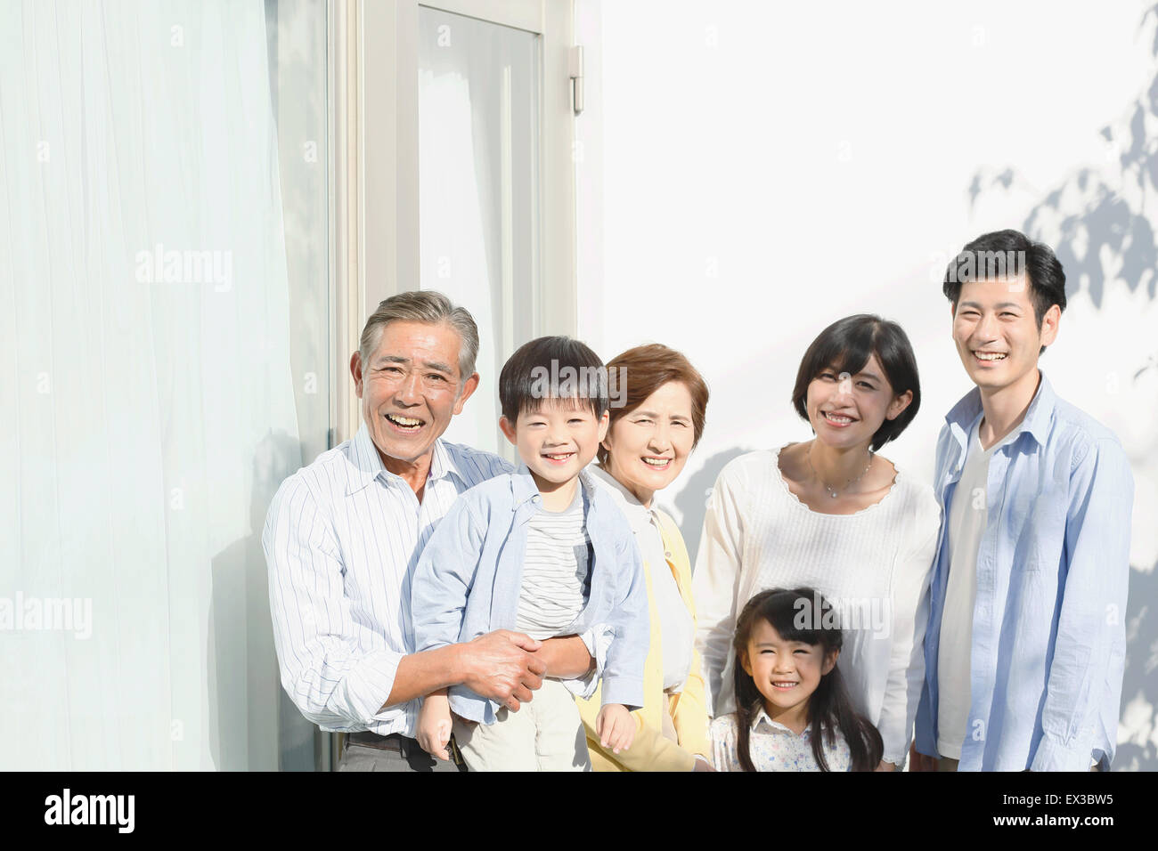 Three-generation Japanese family Stock Photo - Alamy