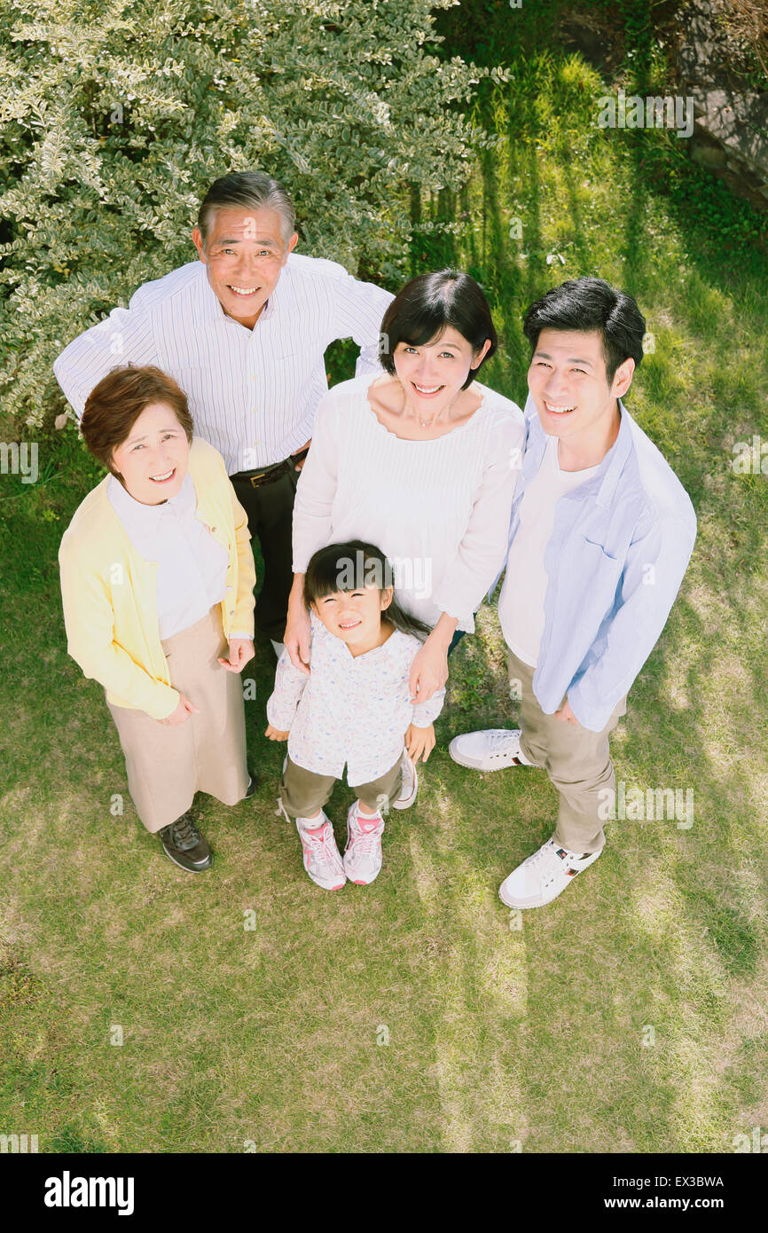 Three japanese girls hi-res stock photography and images - Alamy