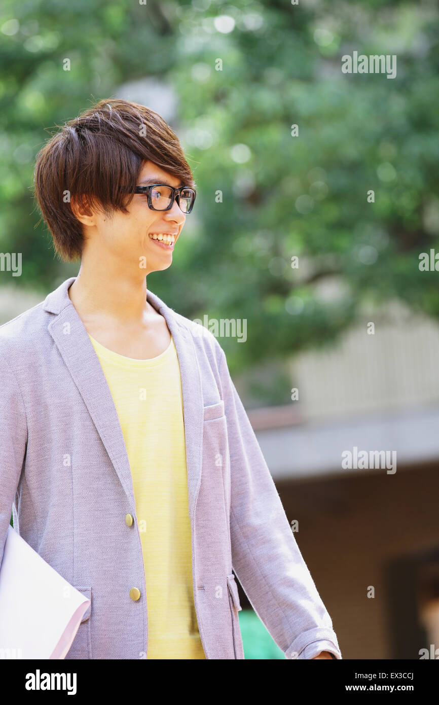 University student in the campus park Stock Photo - Alamy