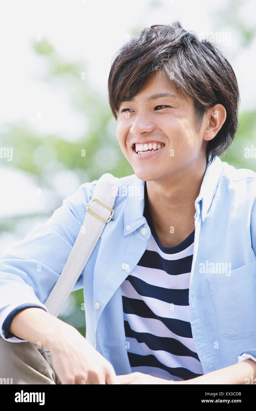 University student in the campus park Stock Photo - Alamy