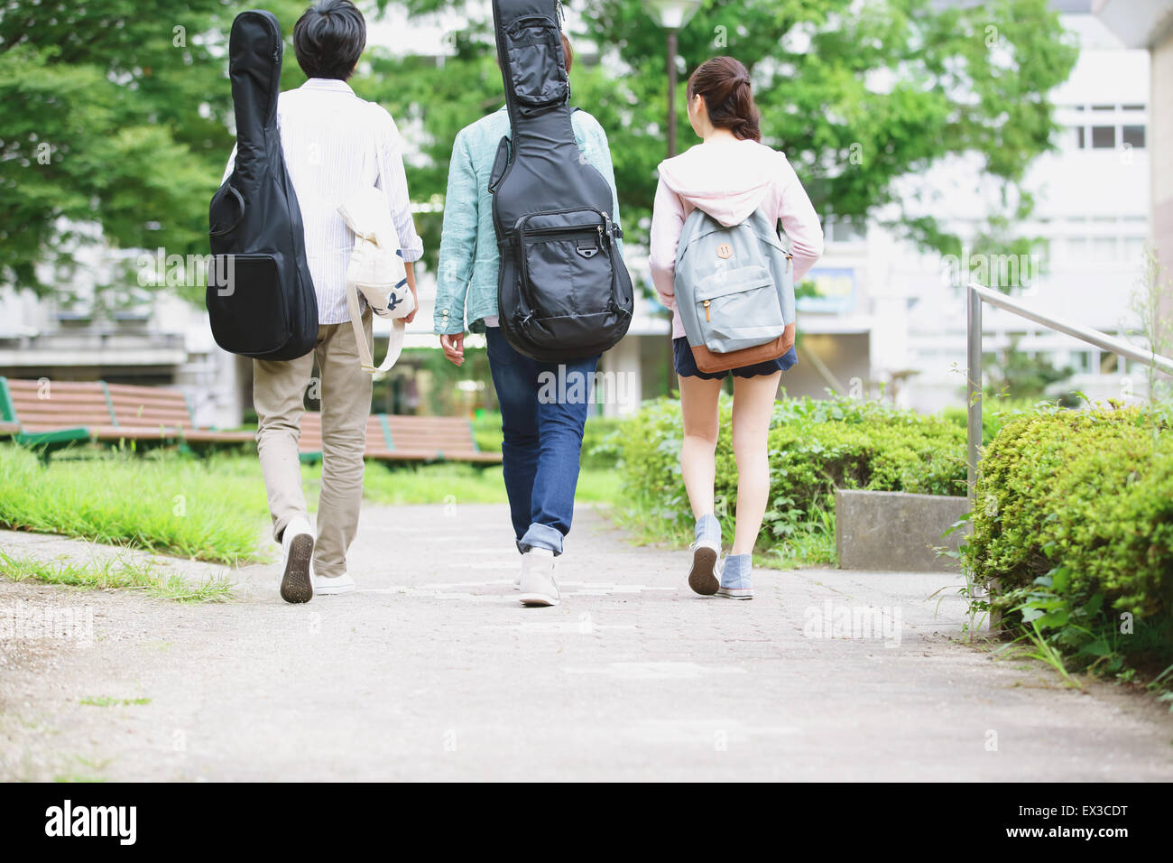 University student in the campus park Stock Photo - Alamy