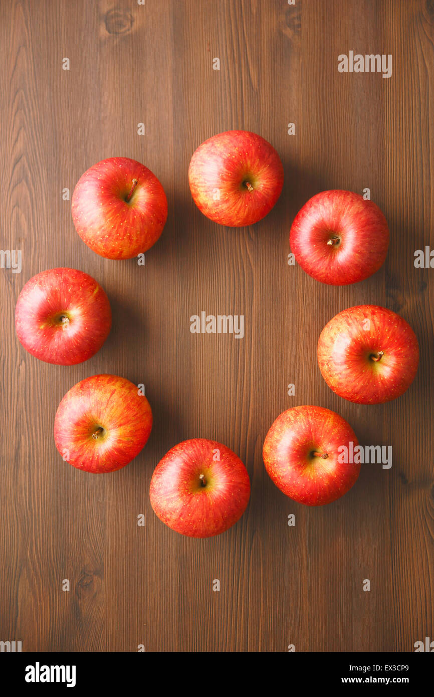 Apples round shape hi-res stock photography and images - Alamy