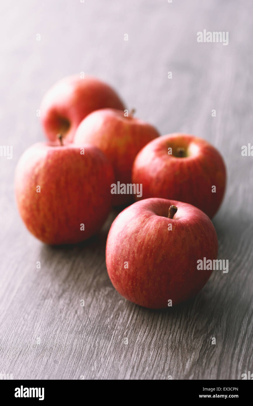 Multiple apples hi-res stock photography and images - Alamy