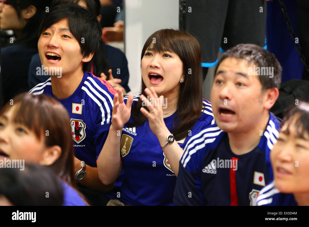 Japanese supporters jpn hi-res stock photography and images - Alamy