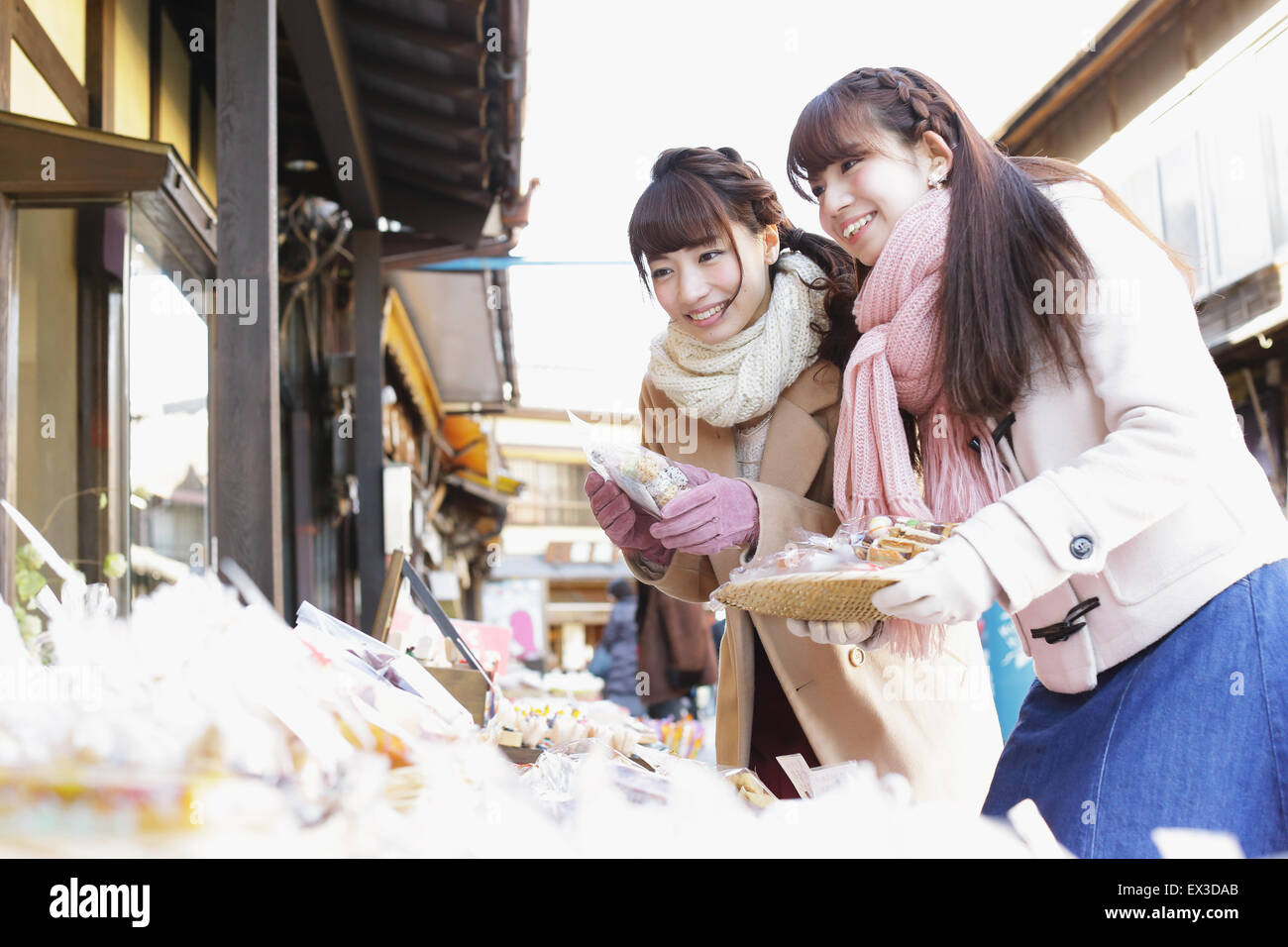 Japanese women at court hi-res stock photography and images - Alamy