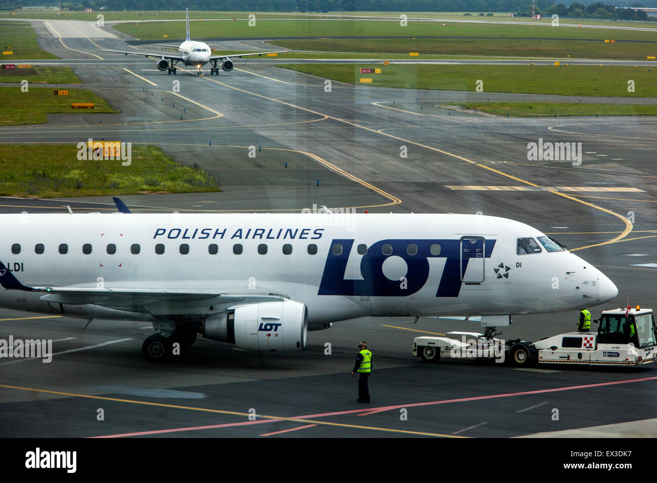 Lot polish airline embraer hi-res stock photography and images - Alamy
