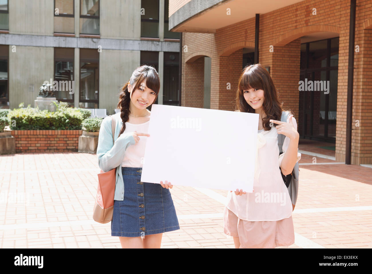 Classmate students hi-res stock photography and images - Alamy