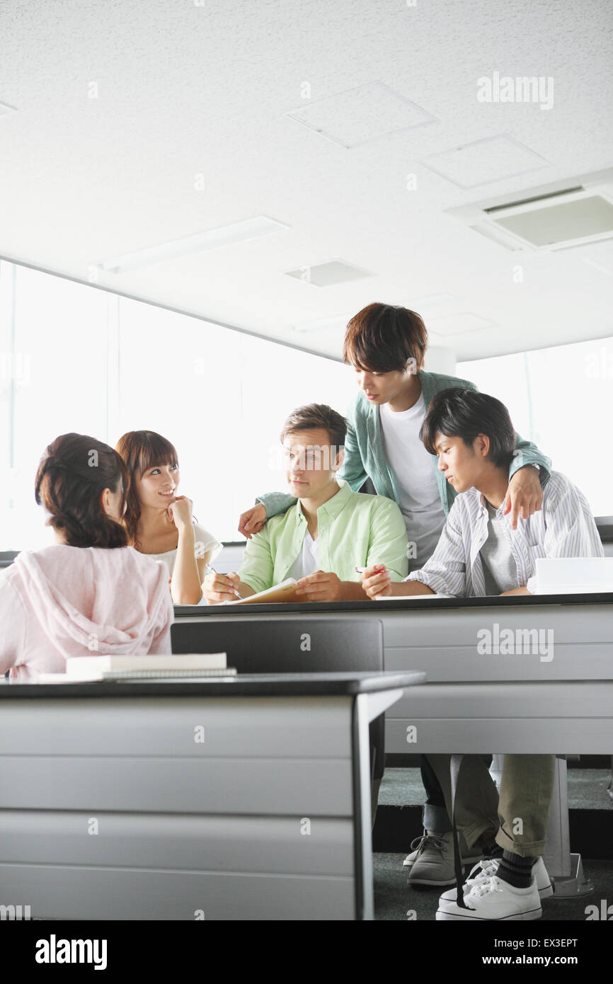 University students in the classroom Stock Photo - Alamy