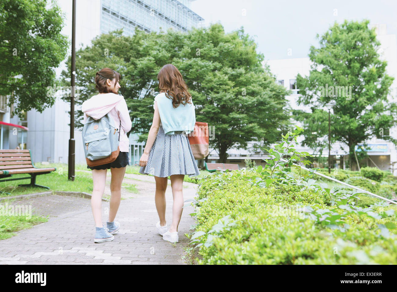 University student in the campus park Stock Photo - Alamy