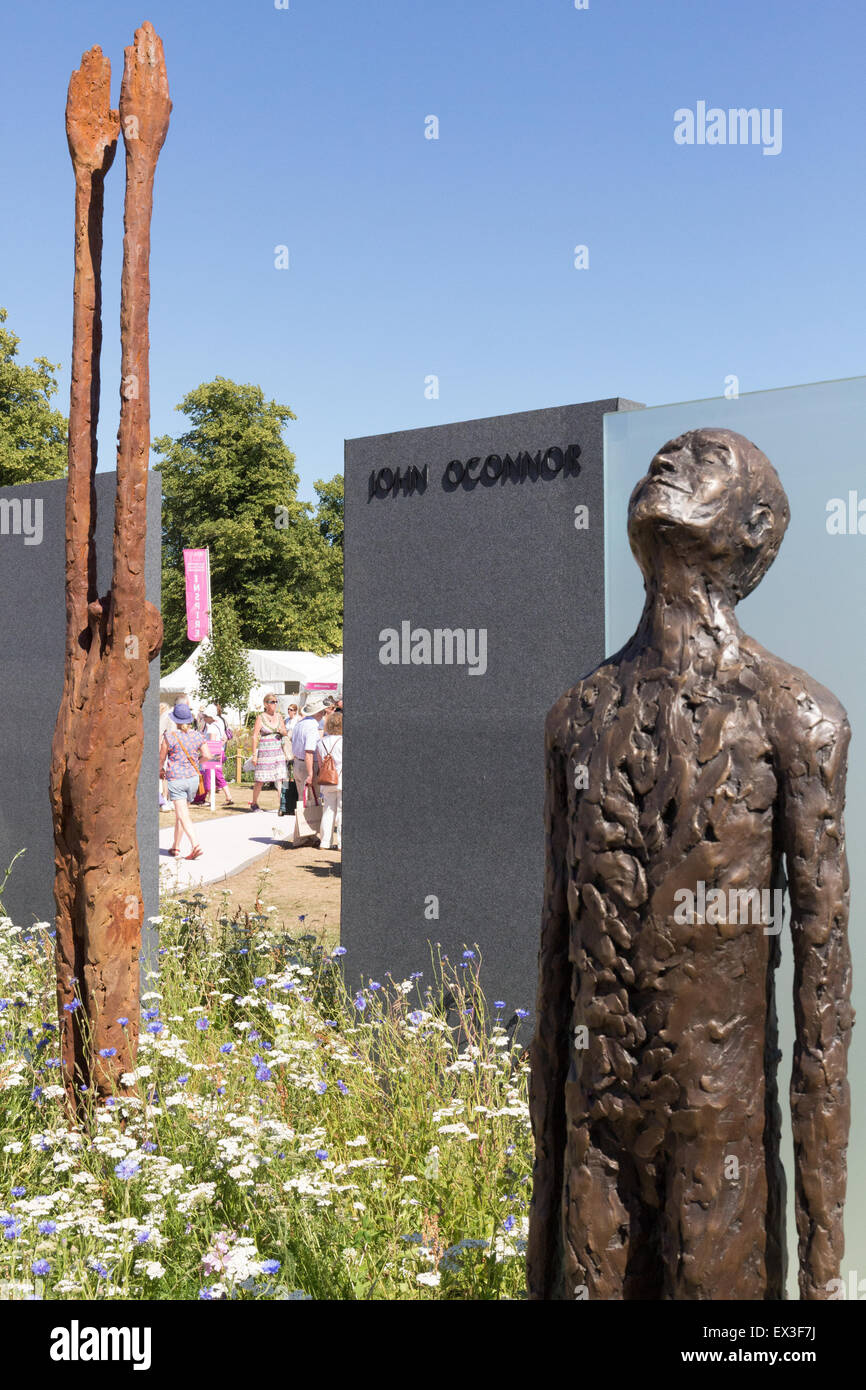 Hampton court palace flower show hi-res stock photography and images ...