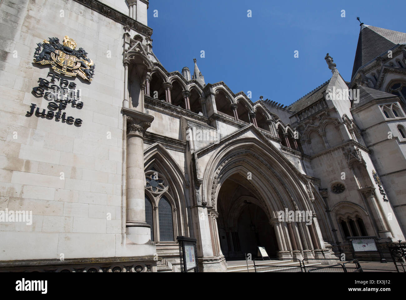Royal Courts of Justice High Court London Stock Photo - Alamy