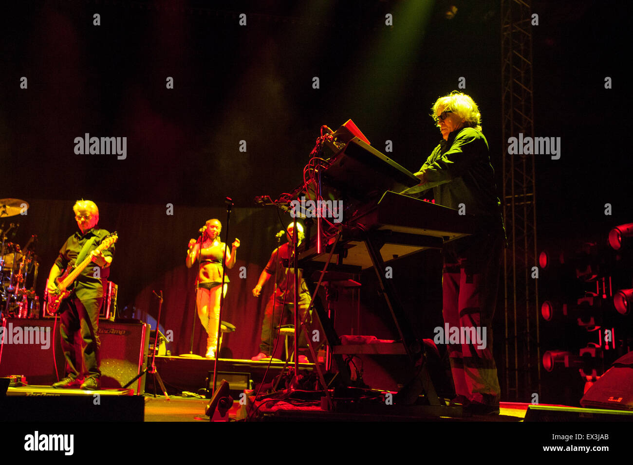 Toto band hi-res stock photography and images - Alamy