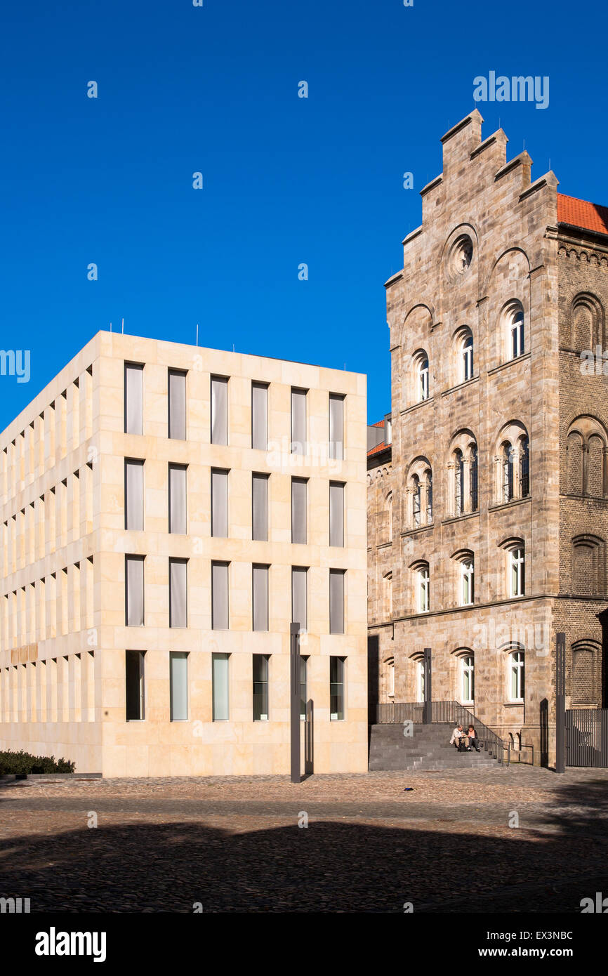 Bibliothek de hi-res stock photography and images - Alamy
