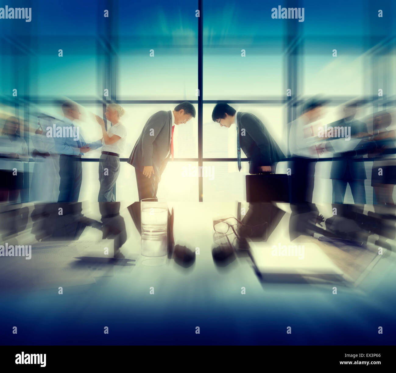 Japanese business meeting bow hi-res stock photography and images - Alamy