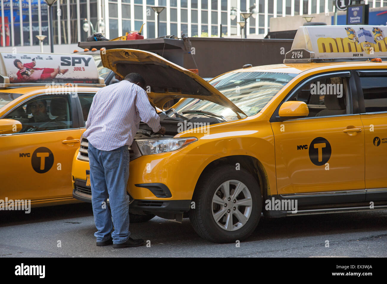 Broken down taxi hi-res stock photography and images - Alamy