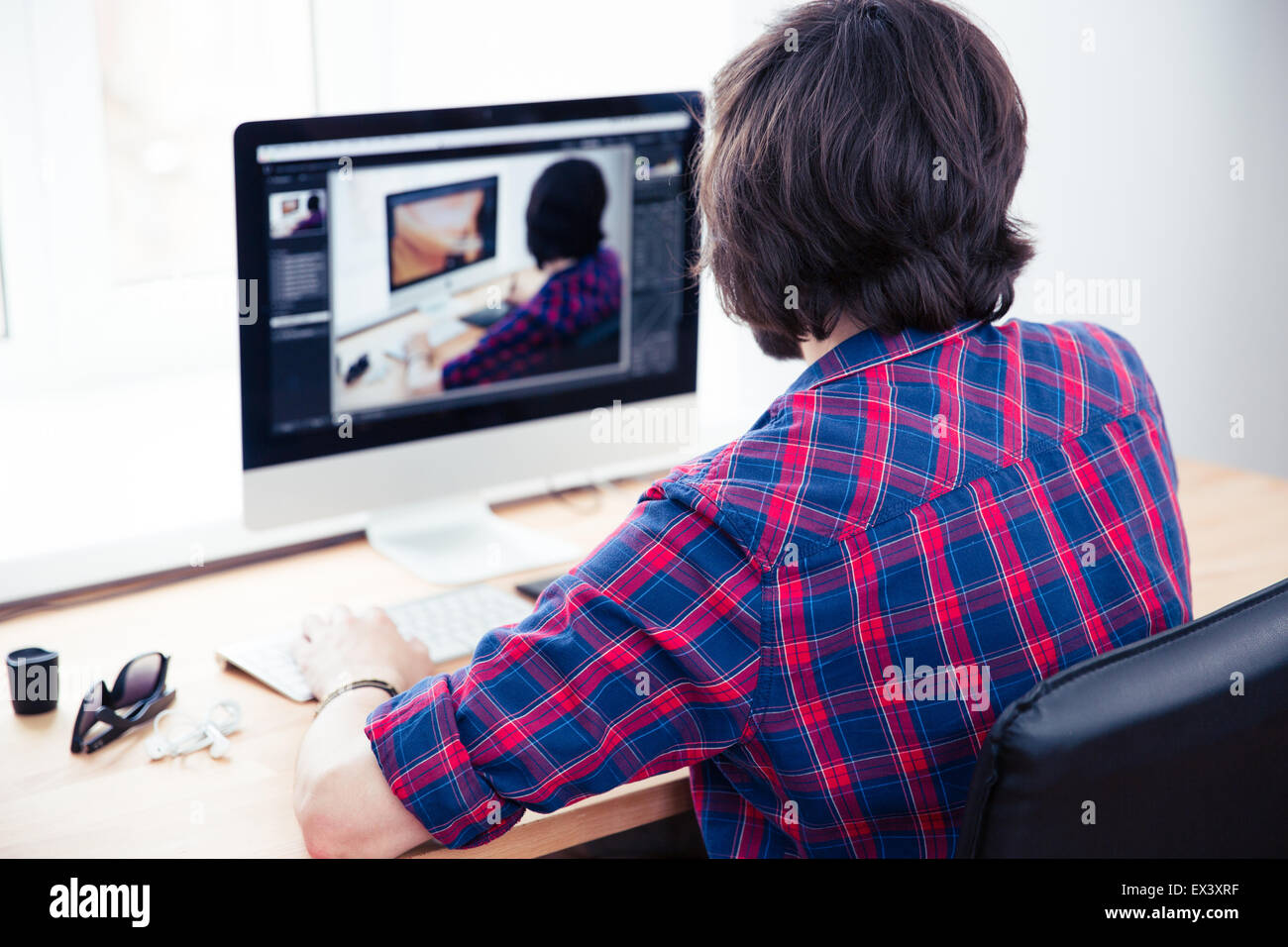 View Back Of Man Computer Screen Stock Photos & View Back Of Man ...