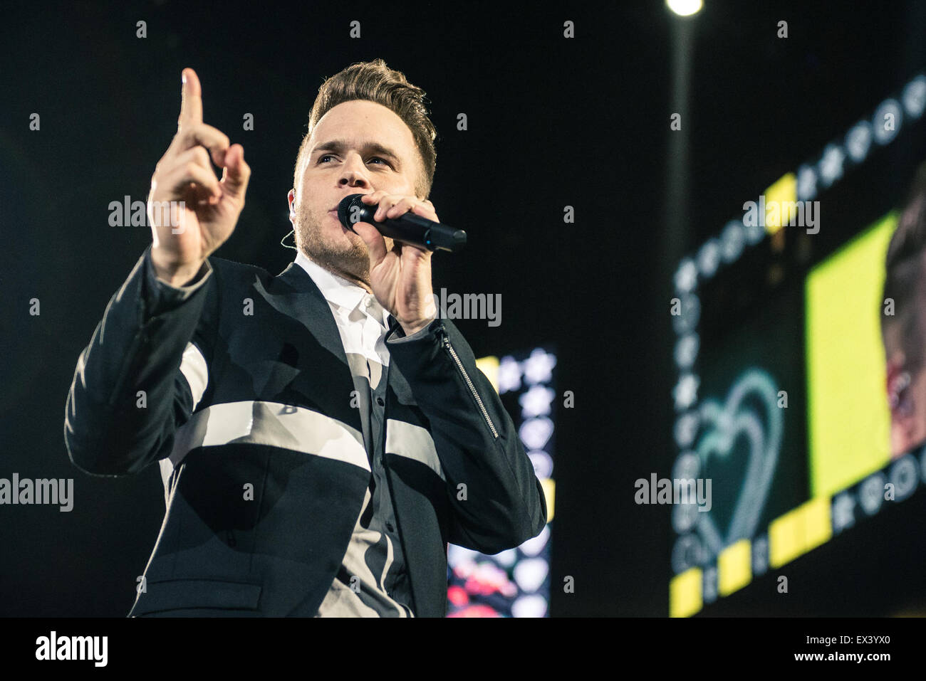 Olly Murs performs his first of four sold out shows at The O2 Arena in London Featuring: Olly ...
