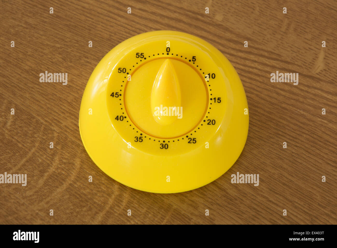 Clockwork kitchen timer hi-res stock photography and images - Alamy