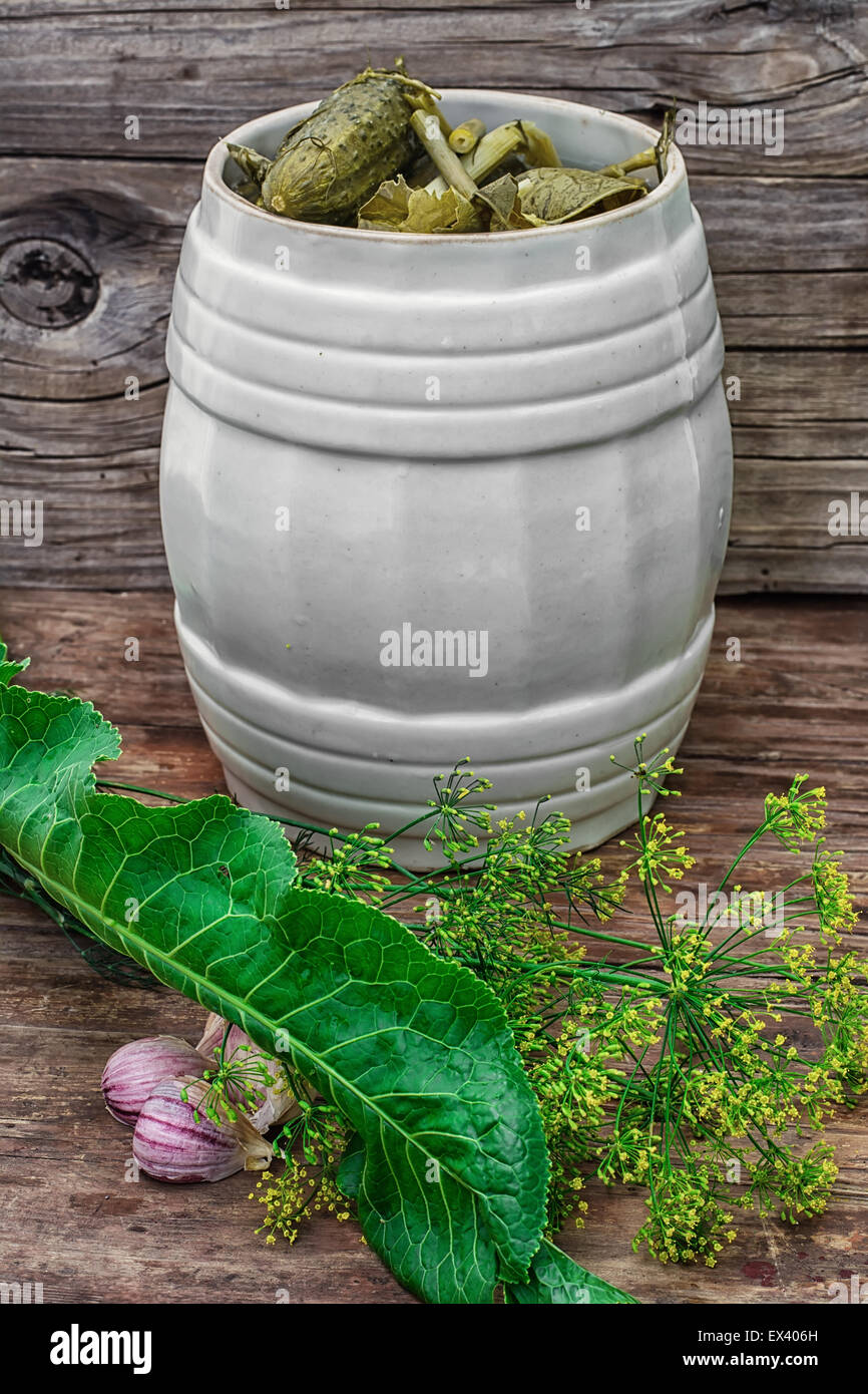 Pickle barrel hi-res stock photography and images - Alamy