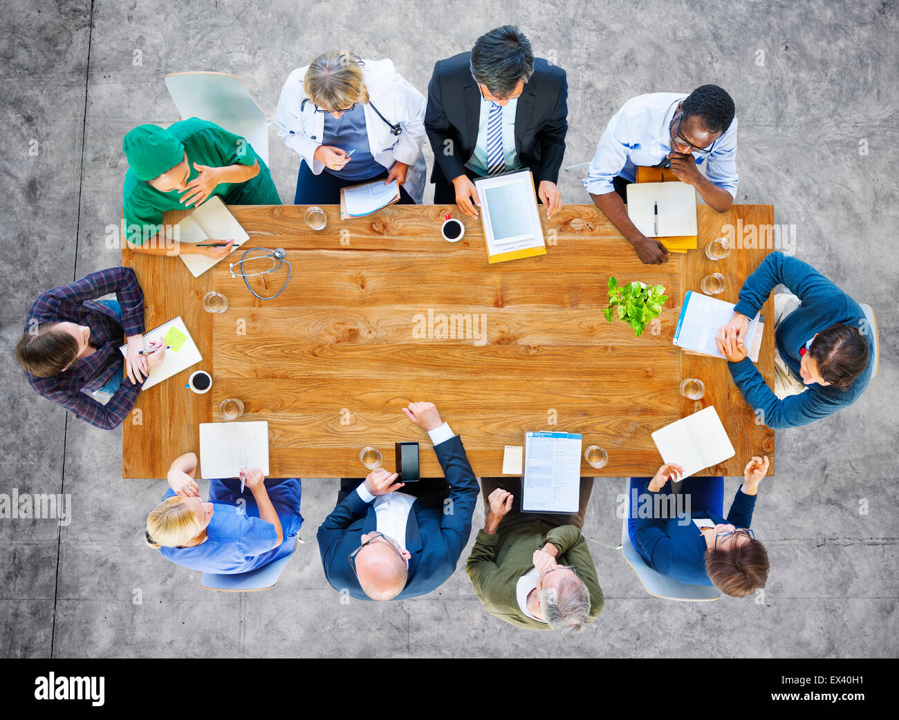 Medical Team Discussion Diagnose Disease Concept Stock Photo - Alamy