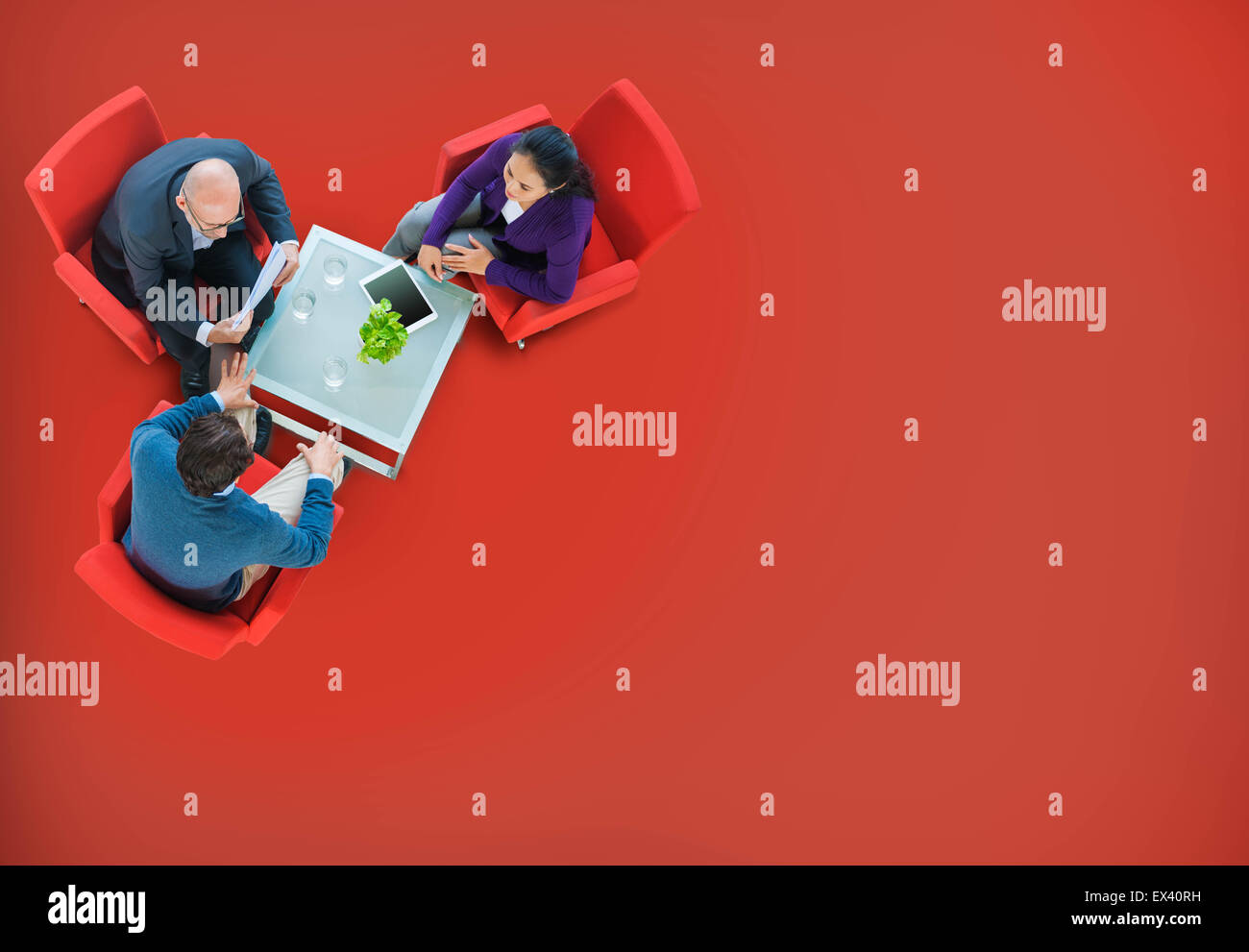 Team discussion hi-res stock photography and images - Alamy