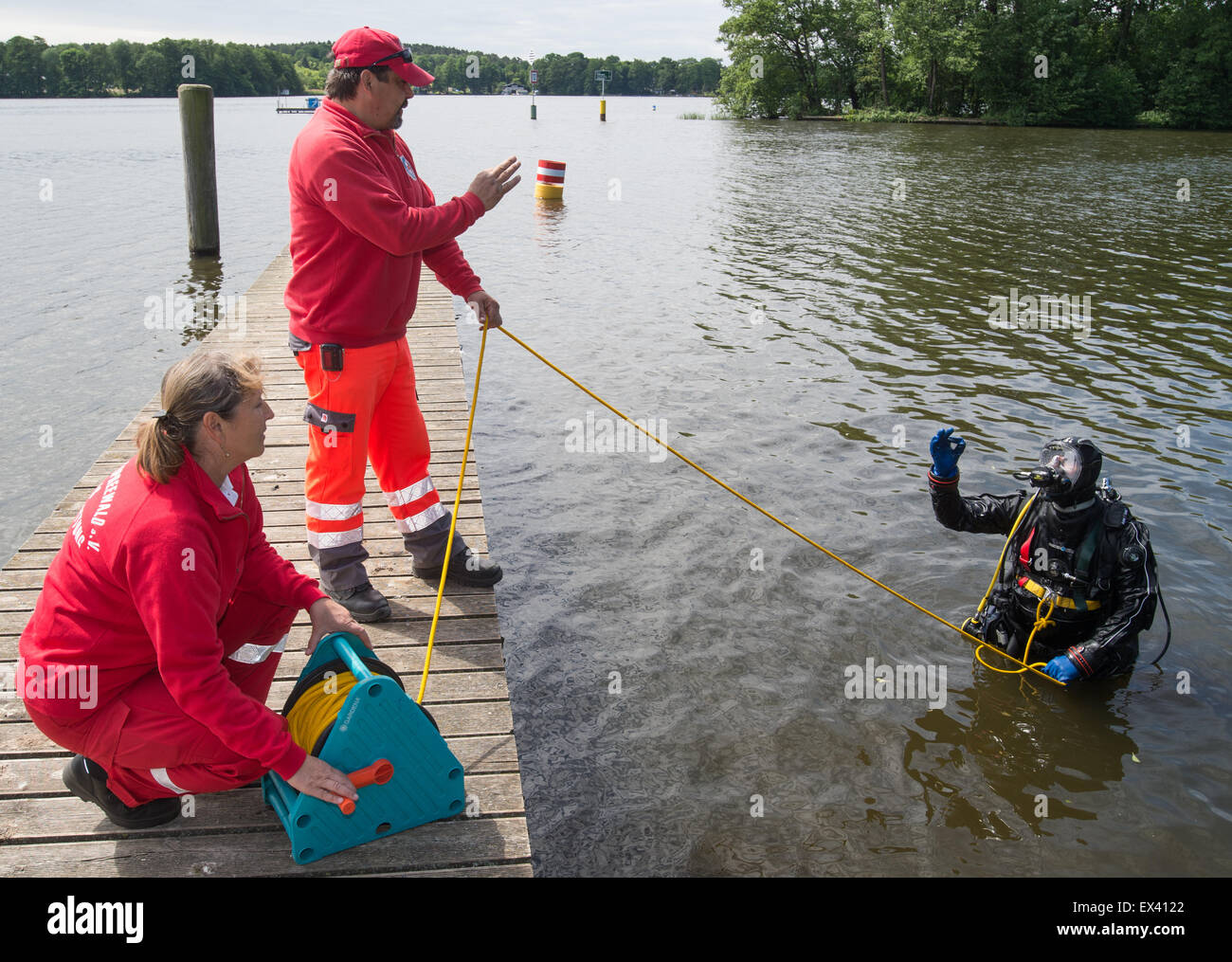 Three members (L-R) Carola Wildau, Uwe Grundmann and Heiko Eisenhauer ...