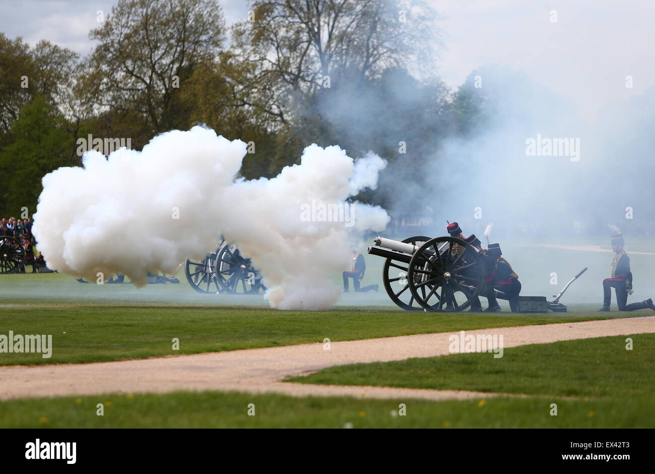 The Royal Horse Artillery fire a 41 gun salute in Hyde Park to ...