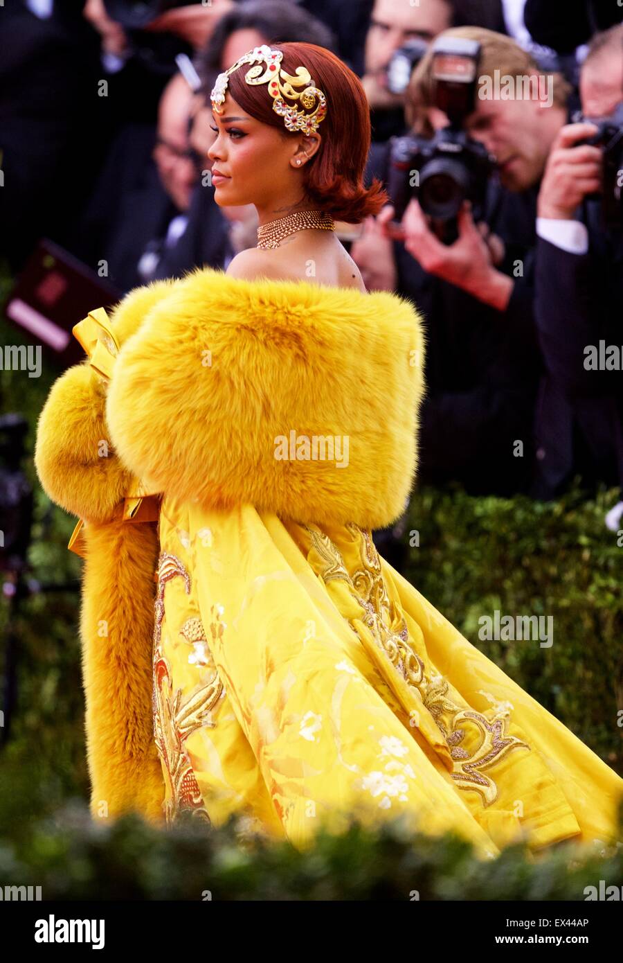 Met Gala - 'China: Through The Looking Glass' Costume Institute Benefit ...