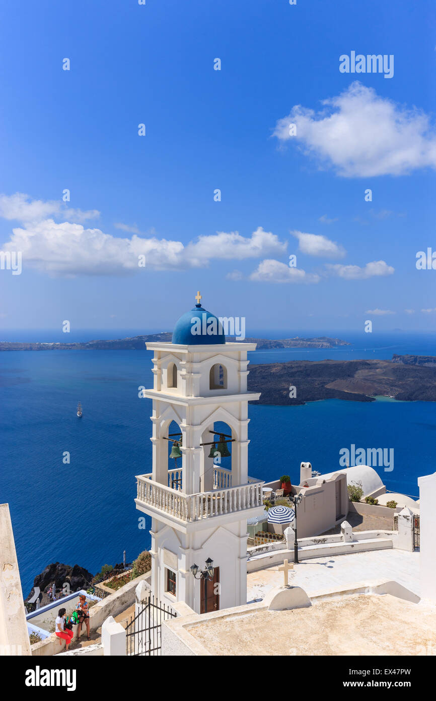 Traditional Greek Cyclades architecture style in Imerovigli, a small ...