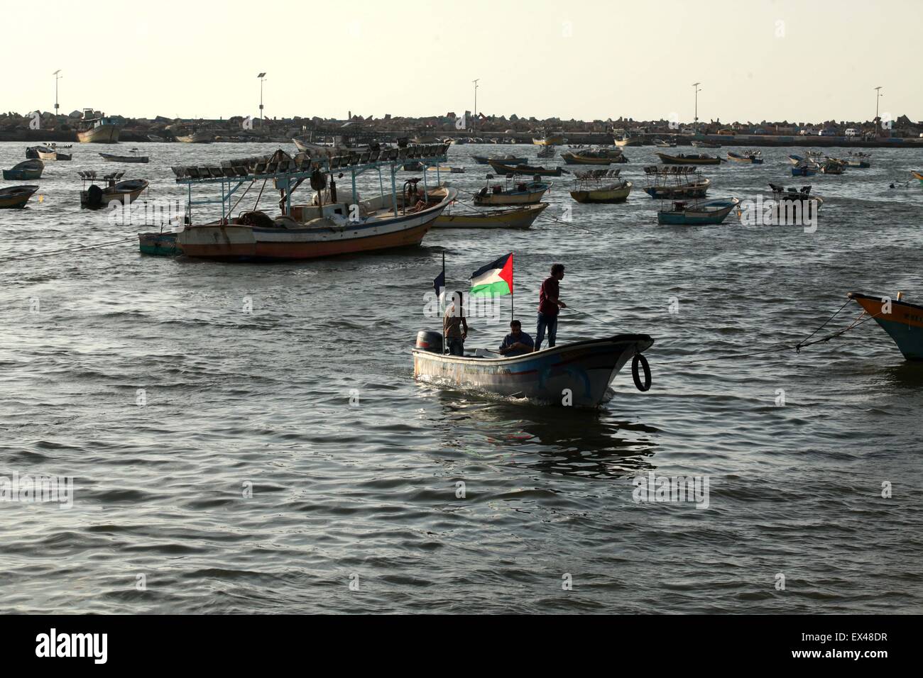 Gaza City, Gaza Strip, Palestinian Territory. 6th July, 2015. Boats are ...