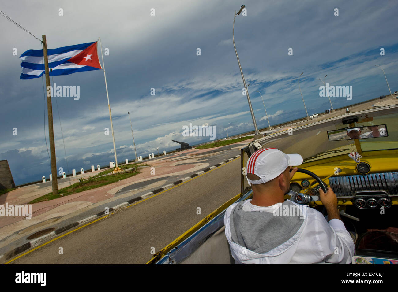 Horizontal street view driving along the Malecon in Havana, Cuba Stock ...