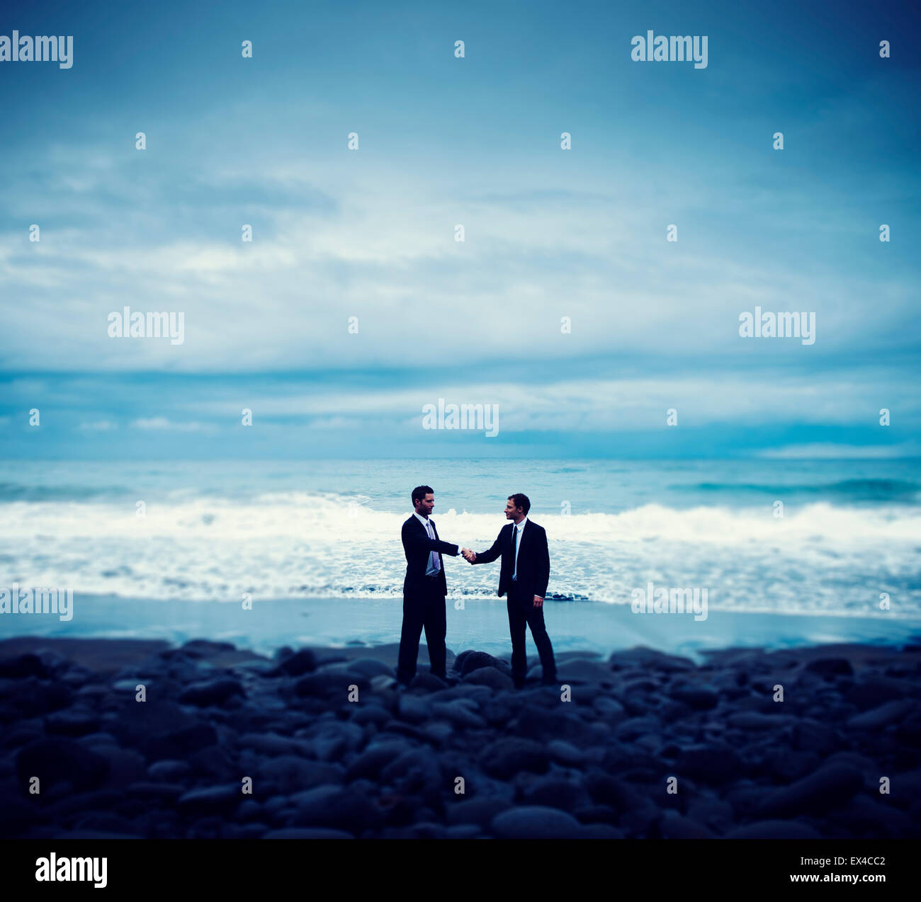 Negotiation scene hi-res stock photography and images - Alamy