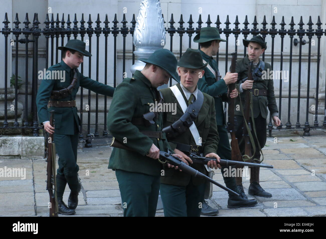 Dublin, Ireland. 6th July, 2015. Actors dressed up as Irish rebels ...