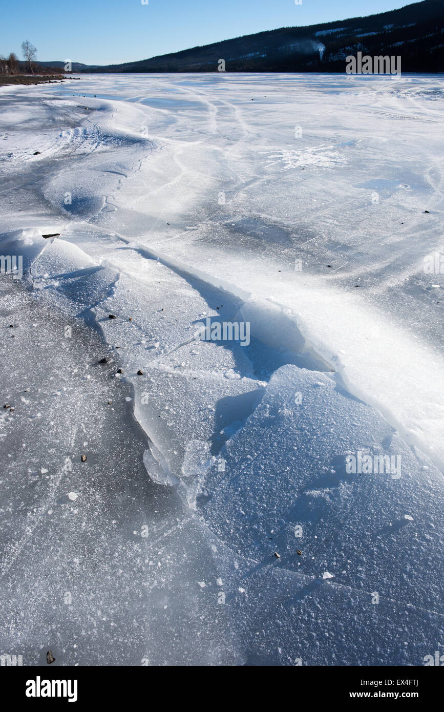 Cracked ice on lake hi-res stock photography and images - Alamy
